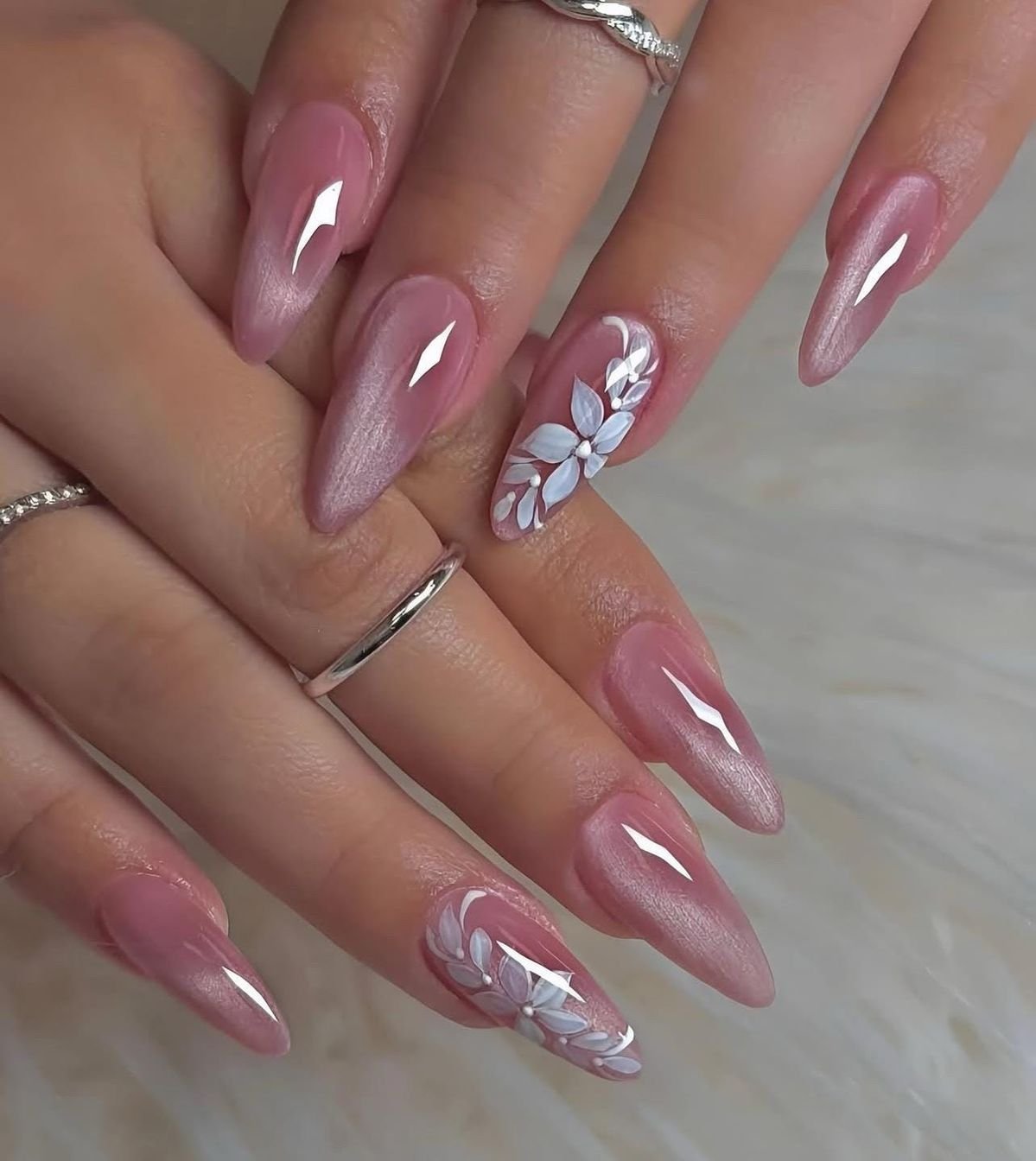 mgnailsshop.com